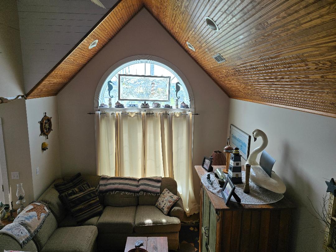 Lewin & Carr | Island Properties